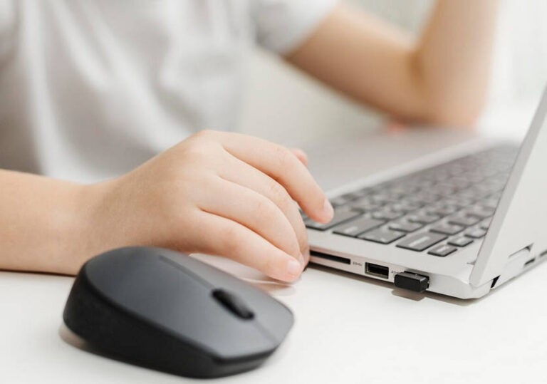 I use Play Attention with children and adults with ADHD | Play ...